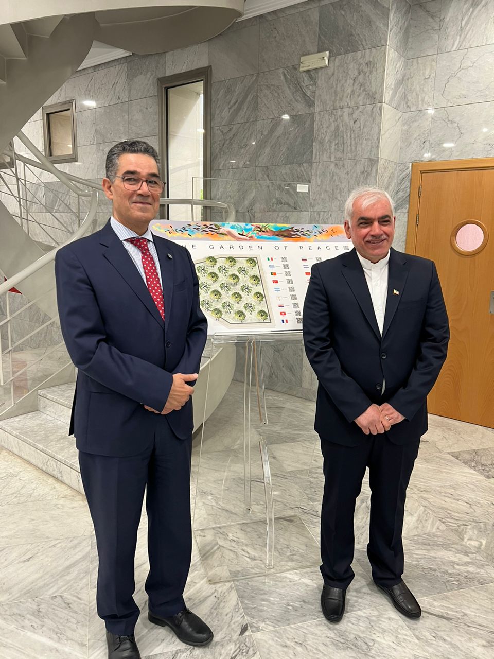 IOC Executive Director receives Iranian Ambassador to Spain ...