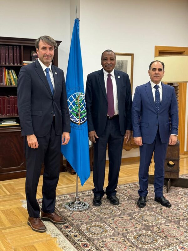 IOC Executive Director meets with Director-General of the Arab ...